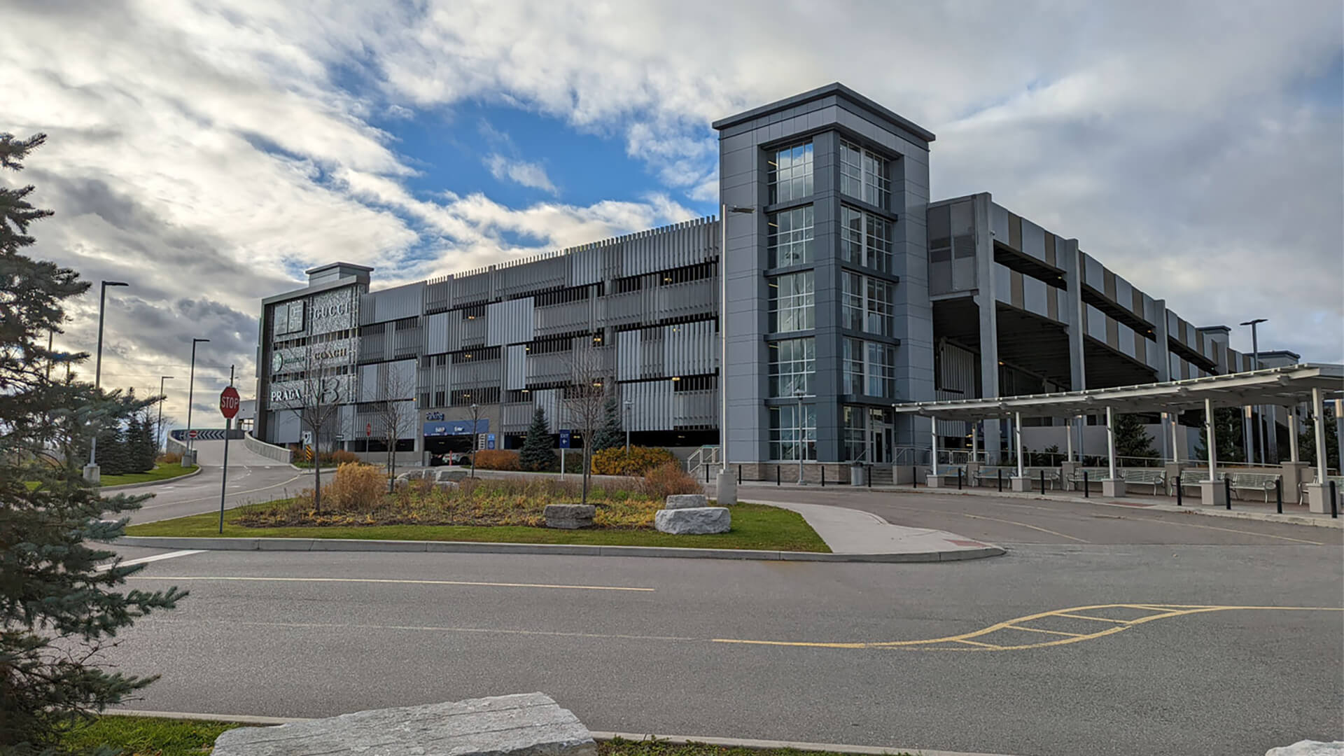 Toronto Premium Outlets Parking Garage - OSCO Construction Group